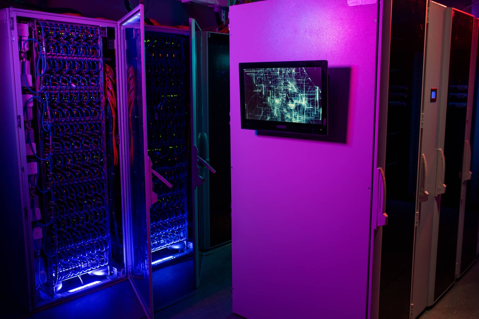 Moving Data Center: Top 10 Proven Services in 2025